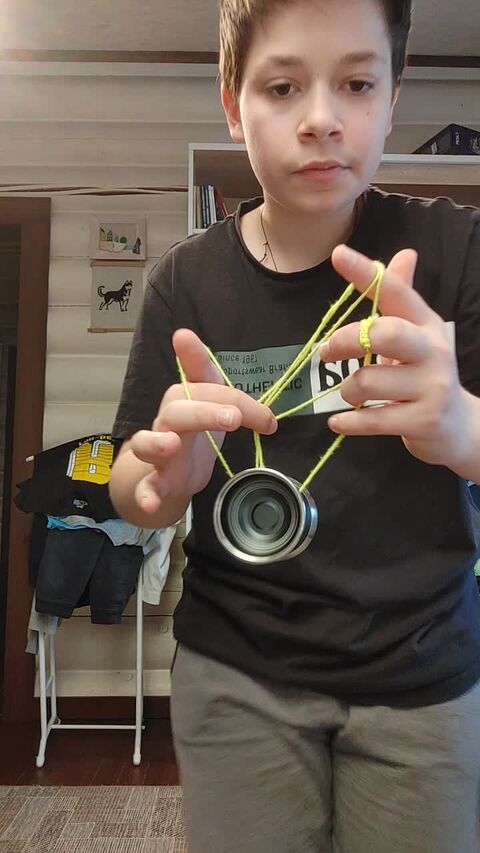 Learn Wrist mount vanish slack Yoyo Trick - Skill Addicts learning ...