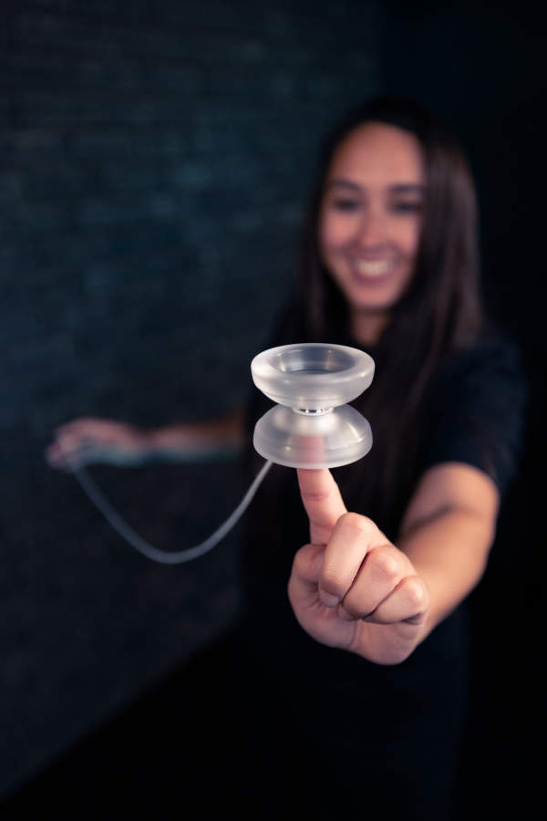 Learn Horizontal Finger Grind Yoyo Trick - Skill Addicts learning ...