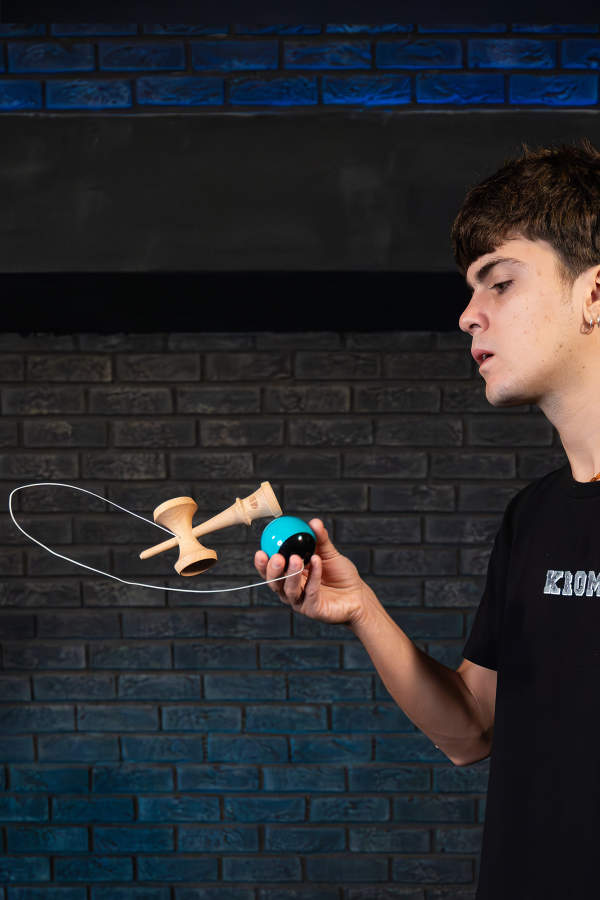 Learn 1-Turn Tap Lighthouse Trick - Skill Addicts learning mobile app